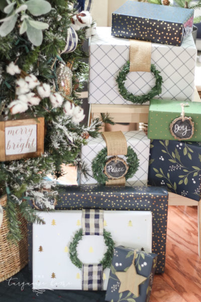 7+ Ways to Decorate with Christmas Ribbon {Sources & Ideas!}