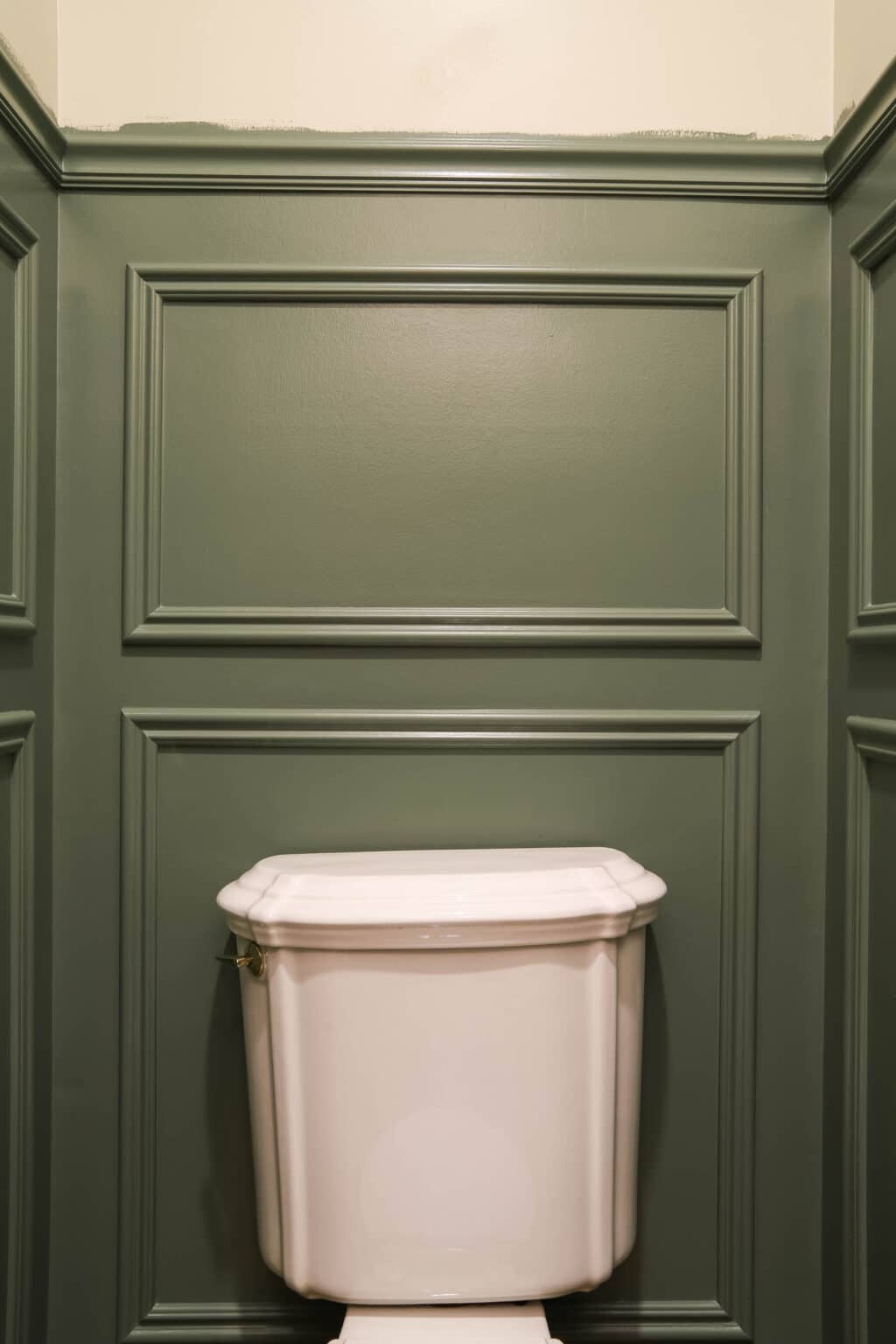 DIY Picture Frame Moulding - The Turquoise Home