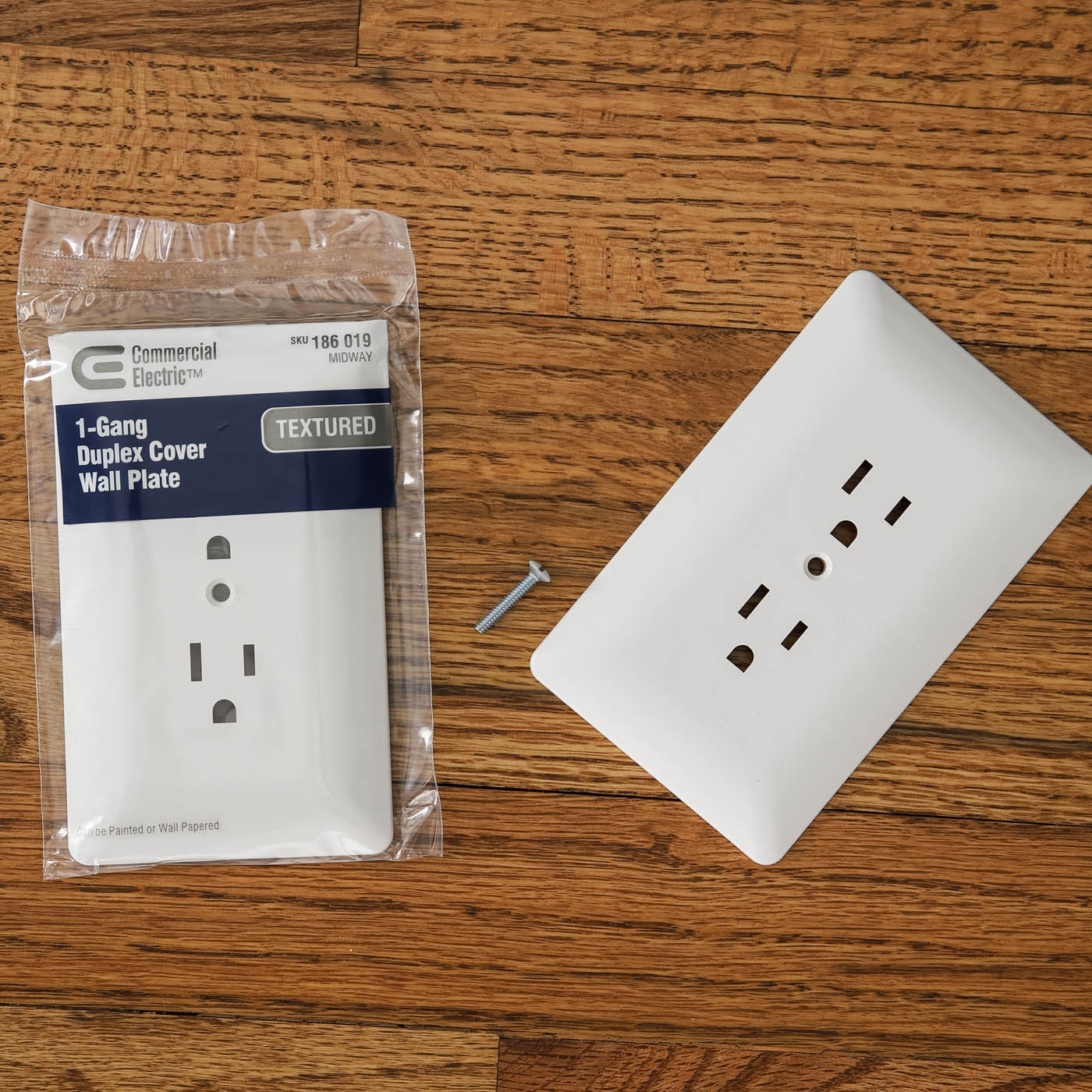 How to Paint Outlet Covers - The Turquoise Home