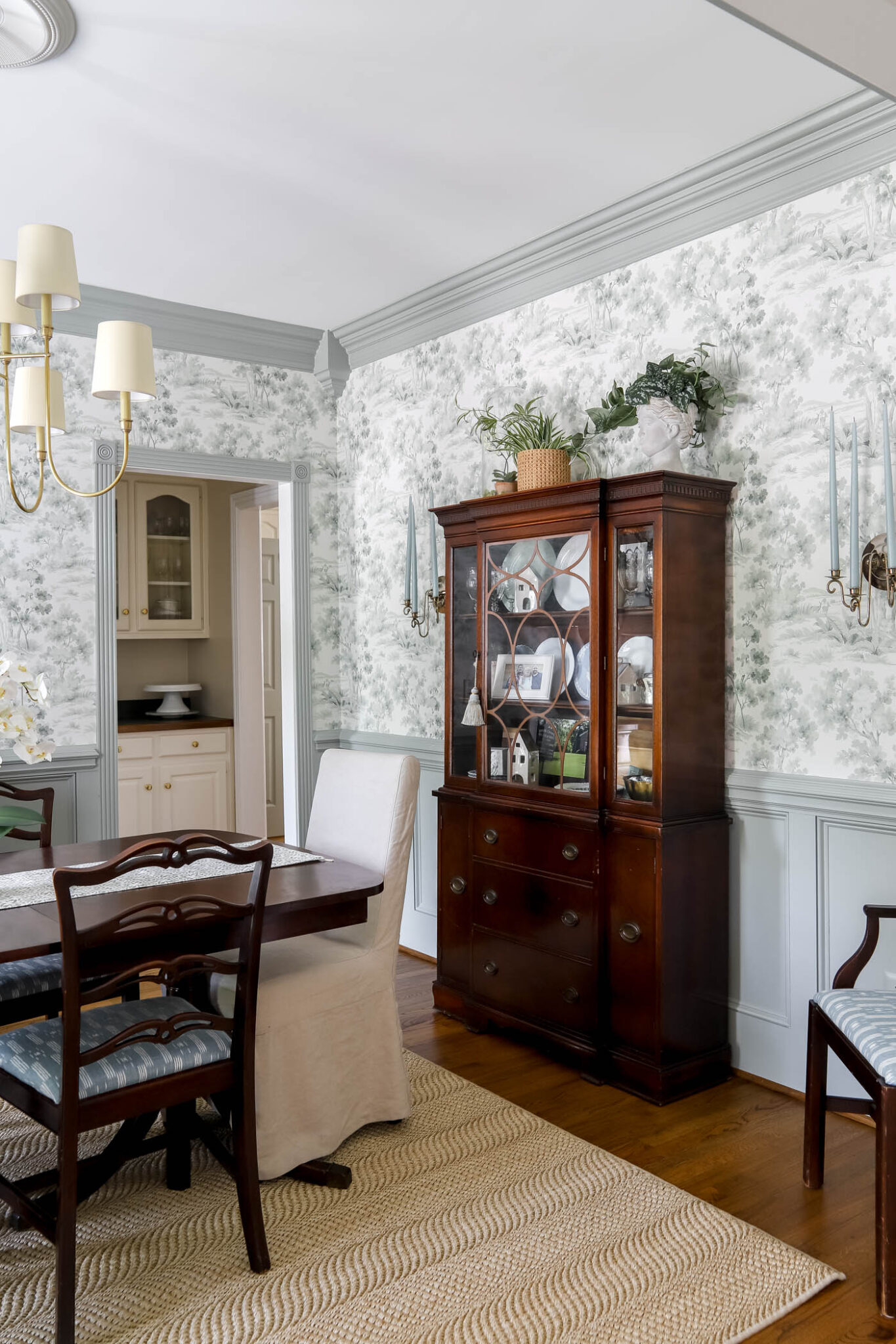 Traditional Dining Room Reveal - The Turquoise Home