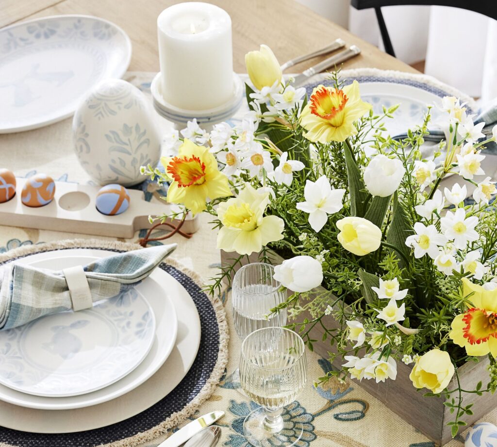 Elegant Spring Table Setting Ideas