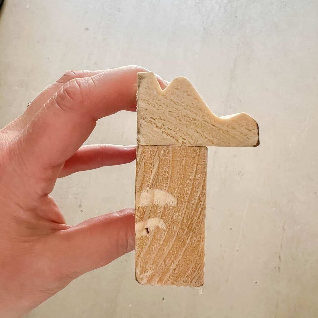 How to Frame a Canvas (for Cheap!) - The Turquoise Home