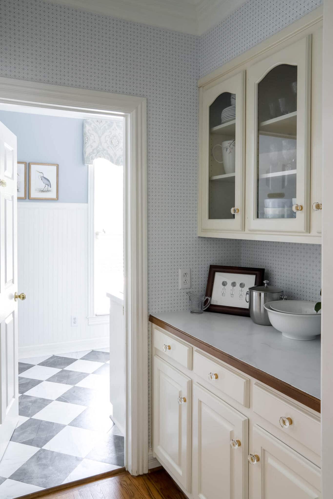 Butler's Pantry Ideas: 10+ Beautiful And Functional Designs