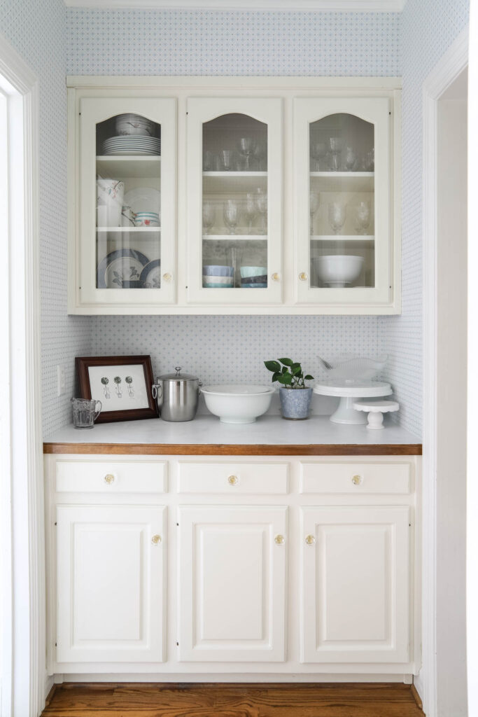 Butler's Pantry Ideas: 10+ Beautiful And Functional Designs