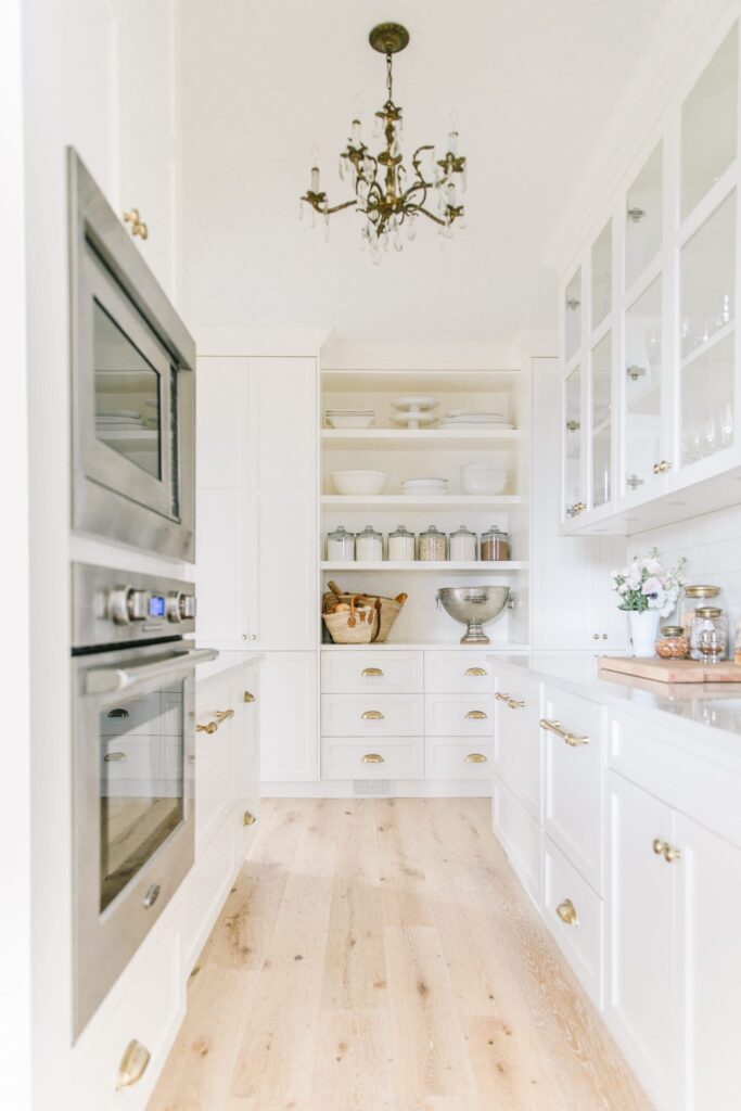 Butler's Pantry Ideas: 10+ Beautiful And Functional Designs