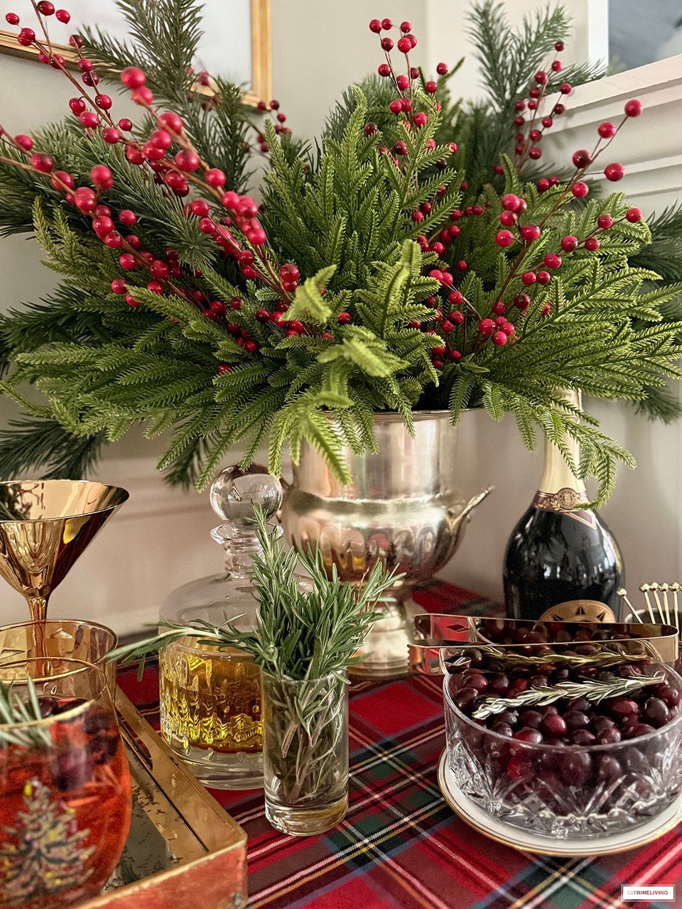 Cozy Winter Decorating, Holiday Drink Stations & Smart Christmas ...